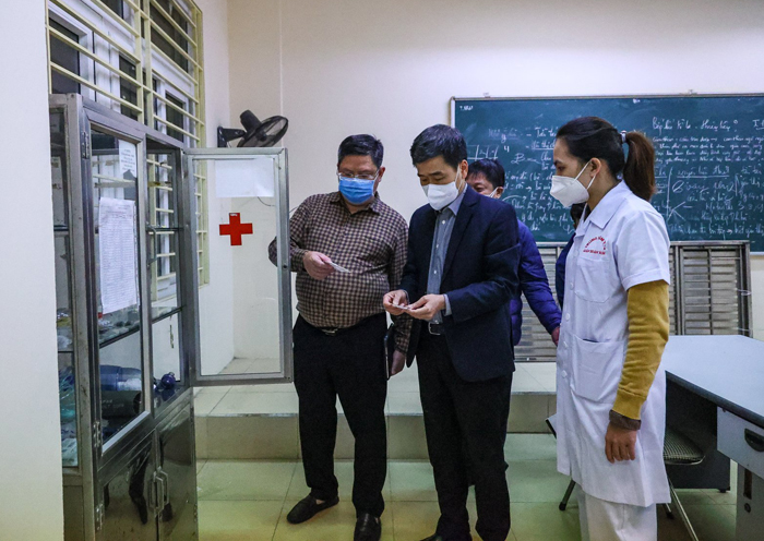 Quận Hoàn Kiếm đưa Trạm y tế lưu động thứ 3 vào hoạt động